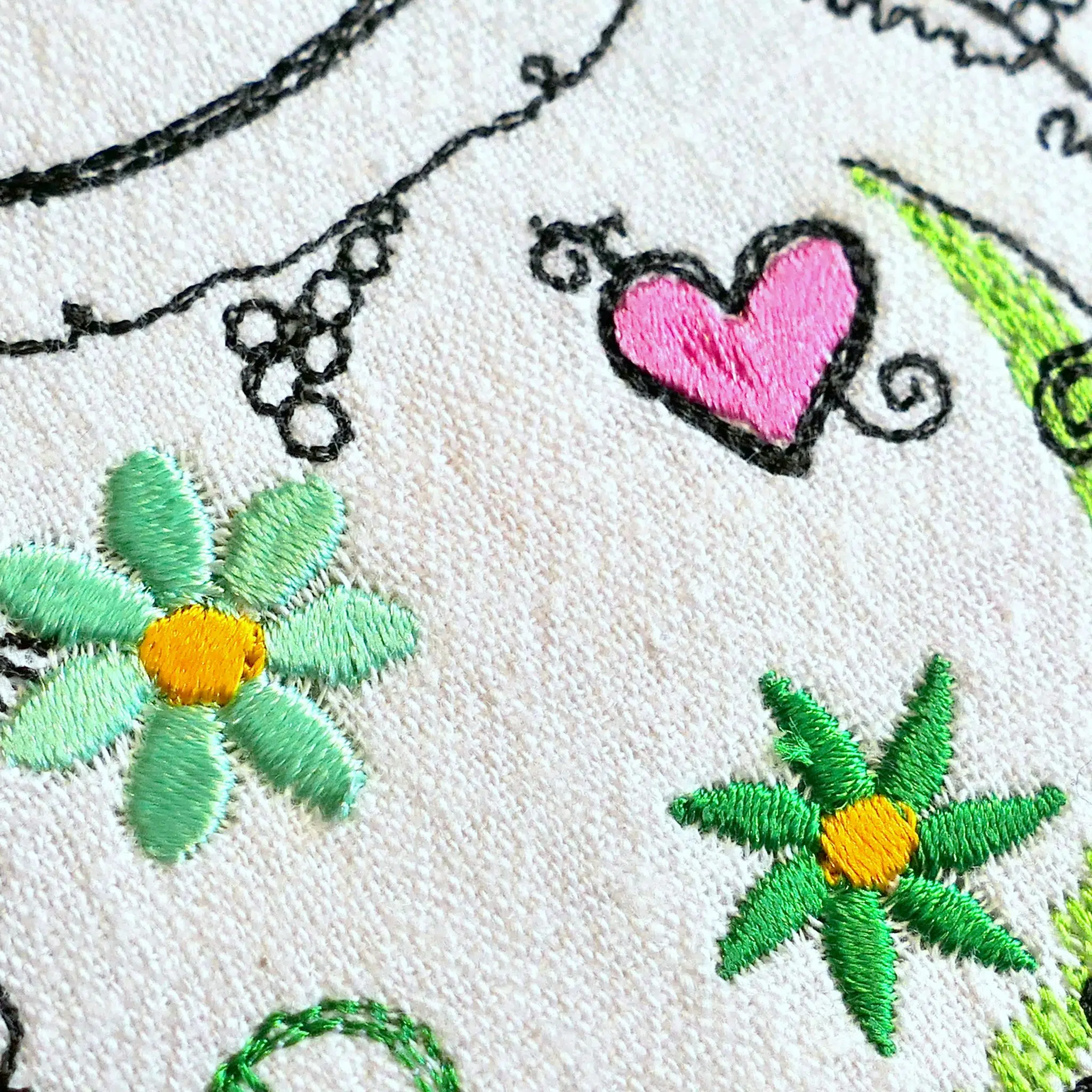 Elvesideas - machine embroidery design - Machine embroidery Hippy frog ...